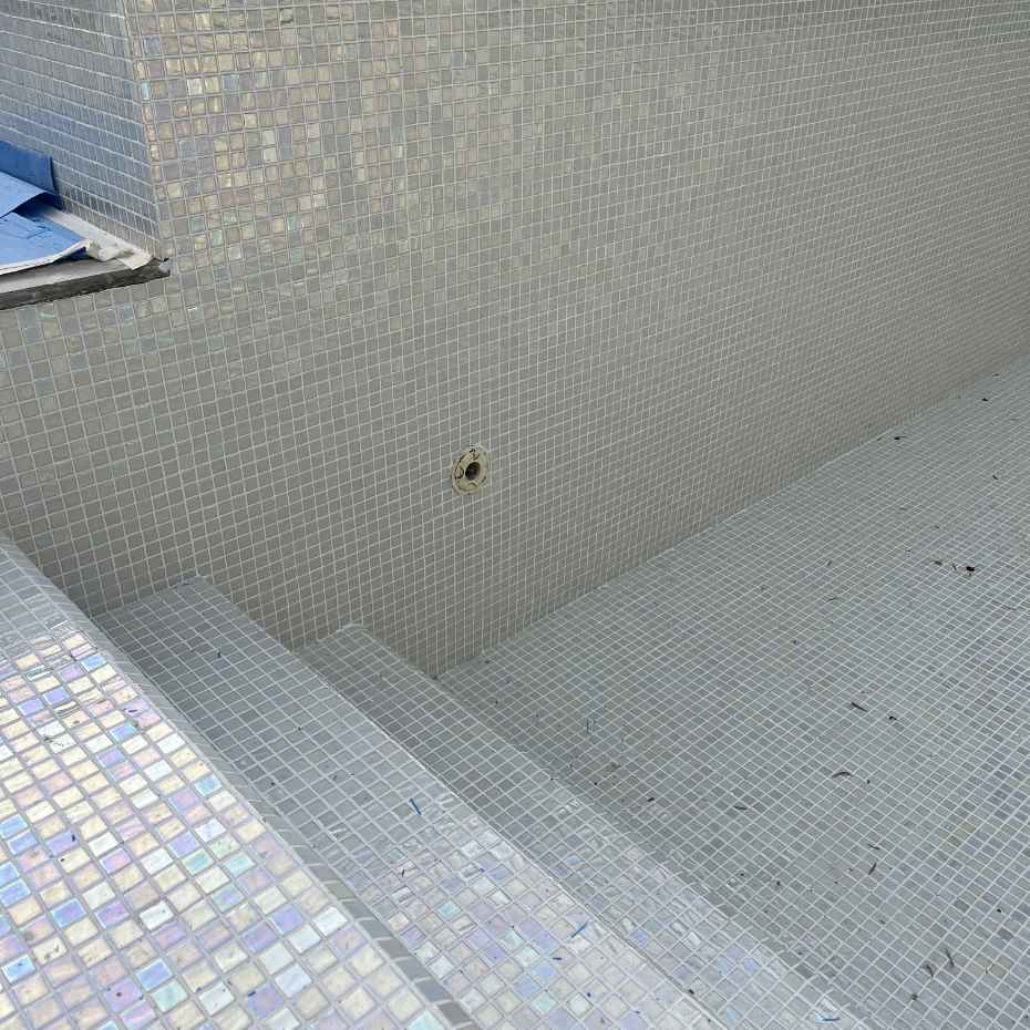 EGM-Pearl 500 | Swimming Pool Mosaic Tiles Supplier In Dubai